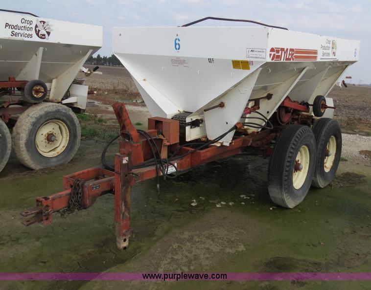 Tyler AG500 dry fertilizer spreader in Munger, MI | Item B4814 sold ...
