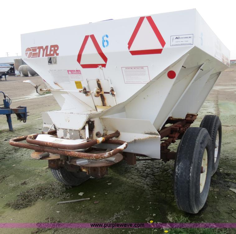Tyler AG500 dry fertilizer spreader in Munger, MI | Item B4814 sold ...