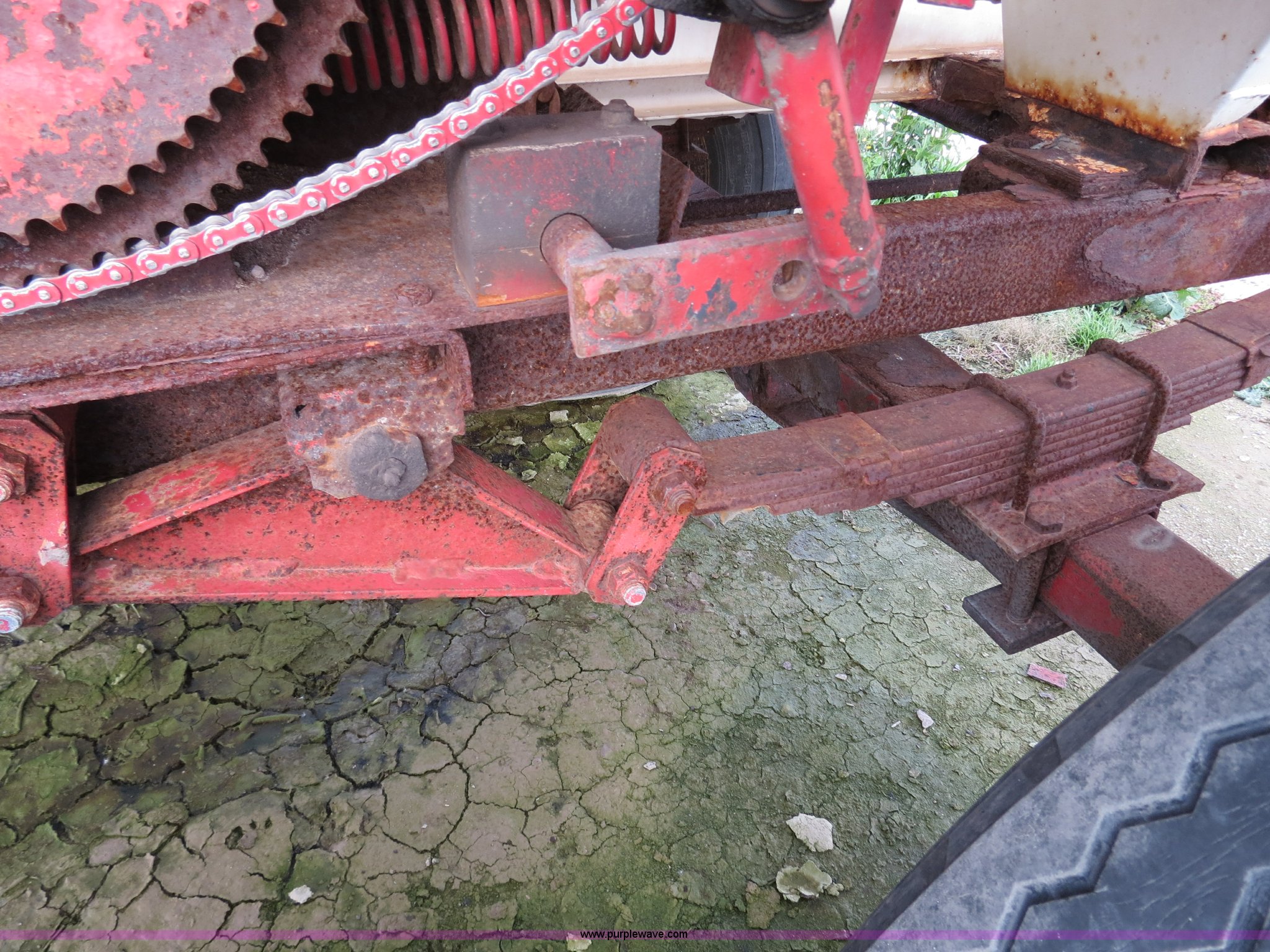 Tyler AG500 dry fertilizer spreader in Munger, MI | Item B4814 sold ...