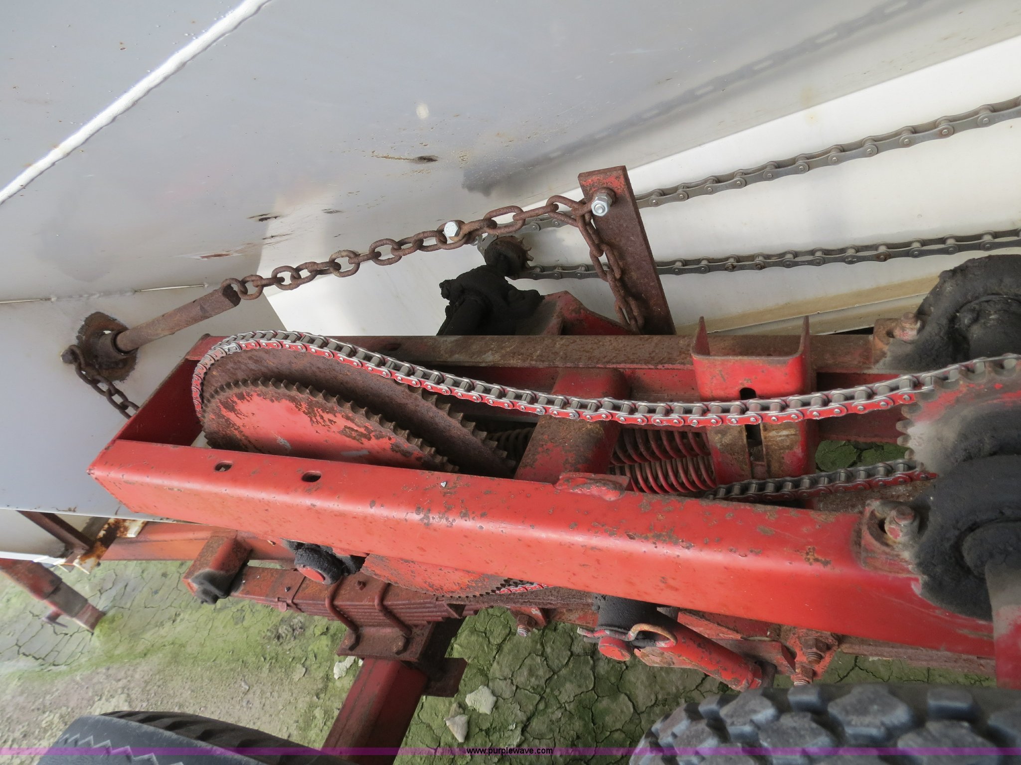Tyler AG500 dry fertilizer spreader in Munger, MI | Item B4814 sold ...