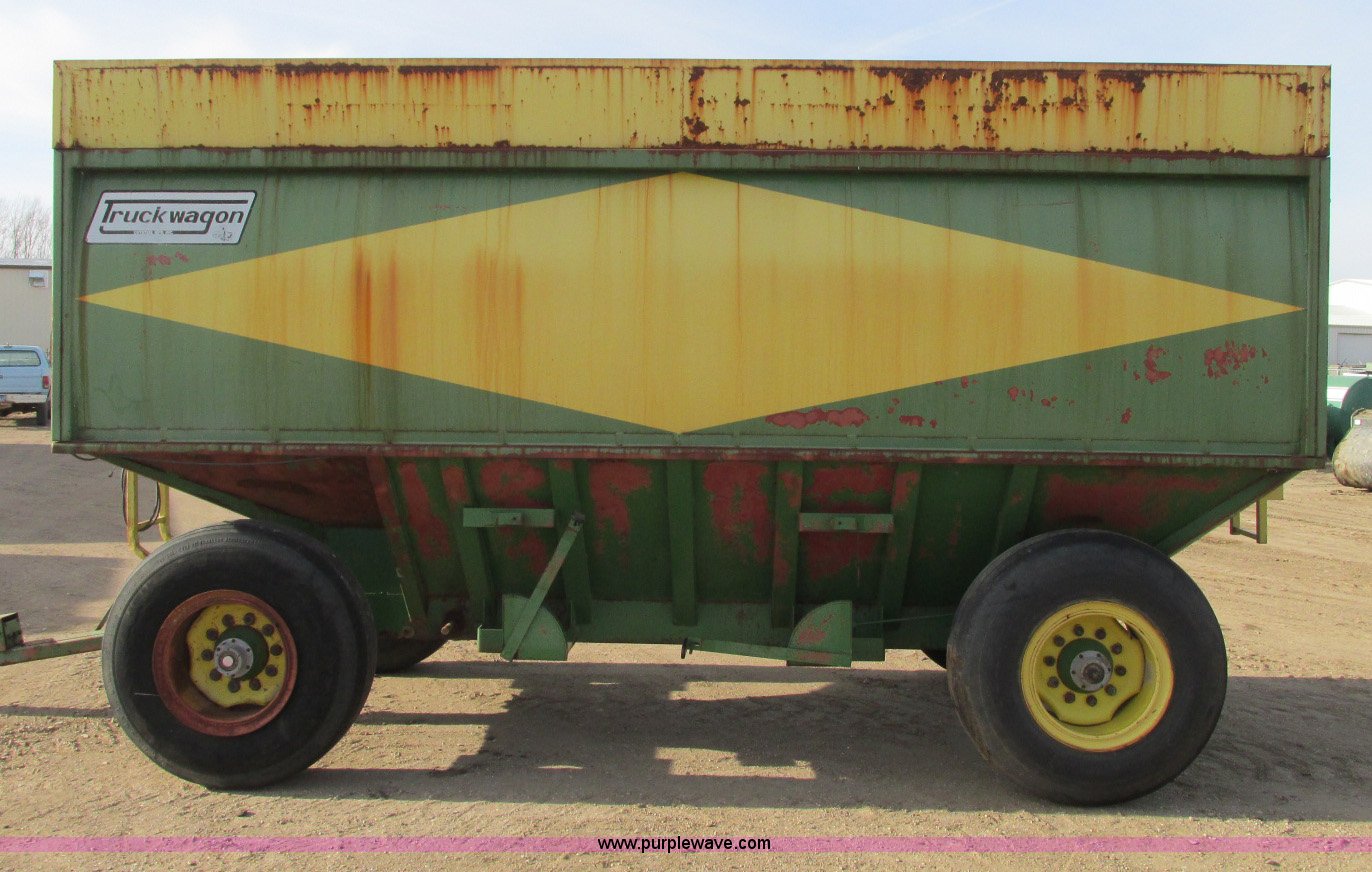 Truck Wagon bottom dump grain trailer in Flandreau, SD | Item E5228 ...