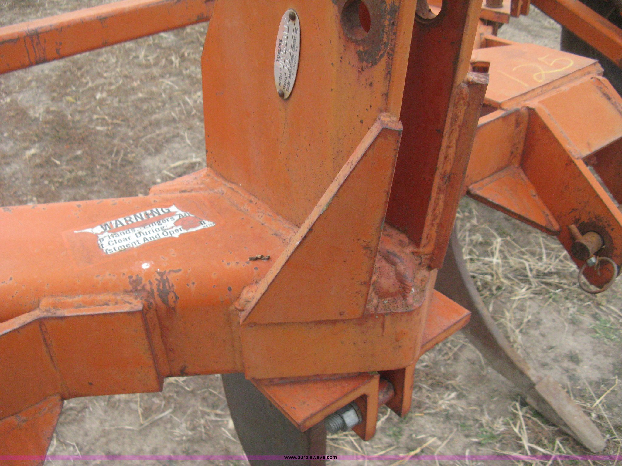 Tufline VP-5-32-142 v-bar ripper in Kinsley, KS | Item H4287 sold ...