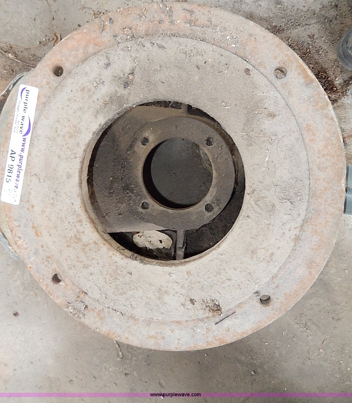 Layne & Bowler pump irrigation well head in Rossville, KS | Item AP9815 ...