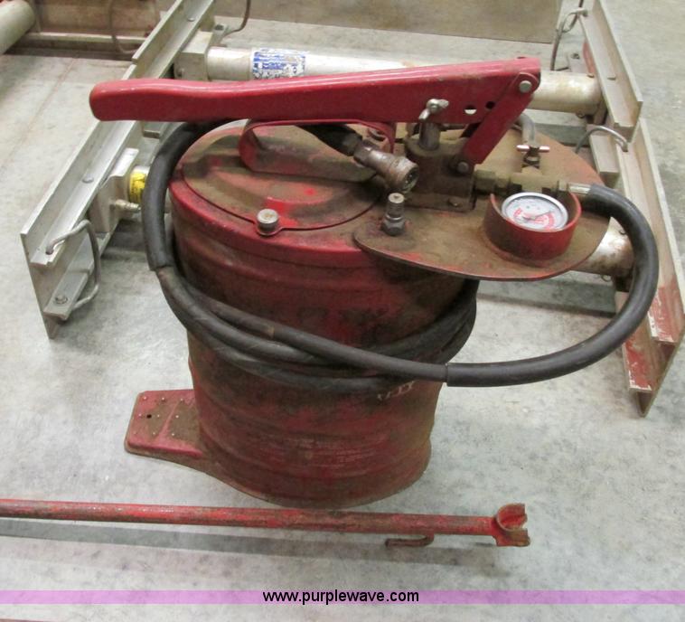 Speed Shore complete hydraulic adjustable aluminum shoring system in ...