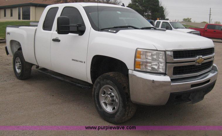 2008 Chevrolet Silverado 2500 Ext. Cab pickup truck in Wichita, KS ...