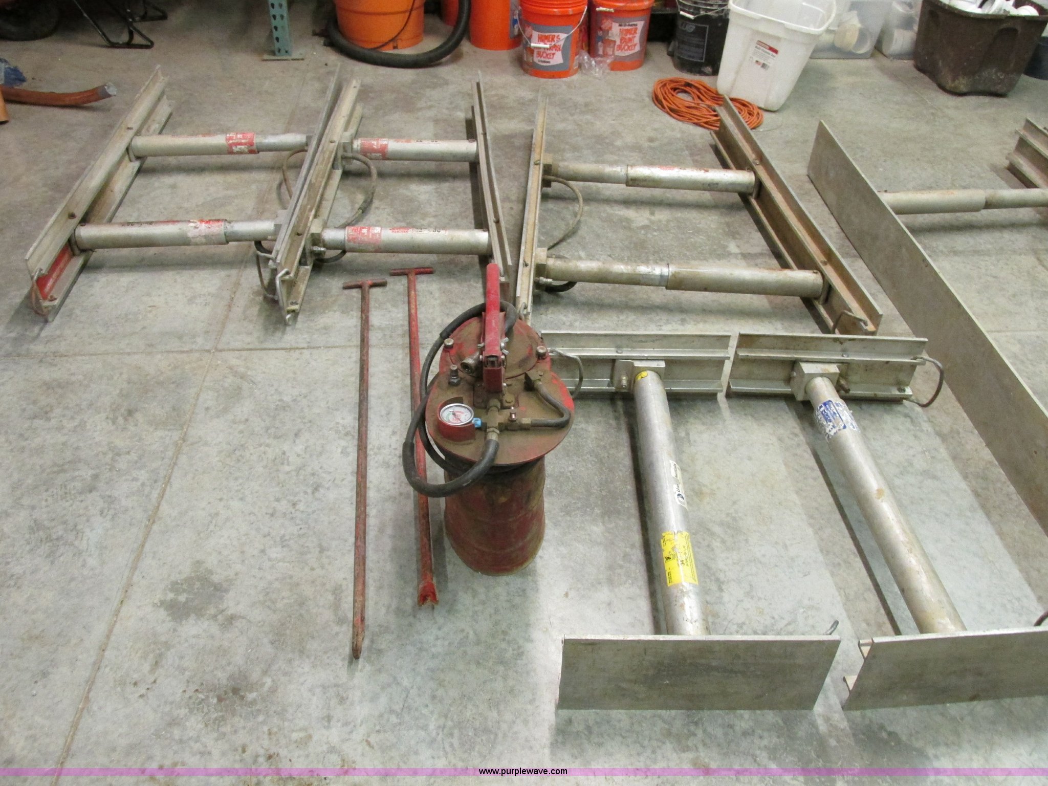 Speed Shore complete hydraulic adjustable aluminum shoring system in ...