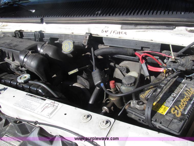 1993 Ford Econoline E150 van in Salina, KS | Item G9578 sold | Purple Wave