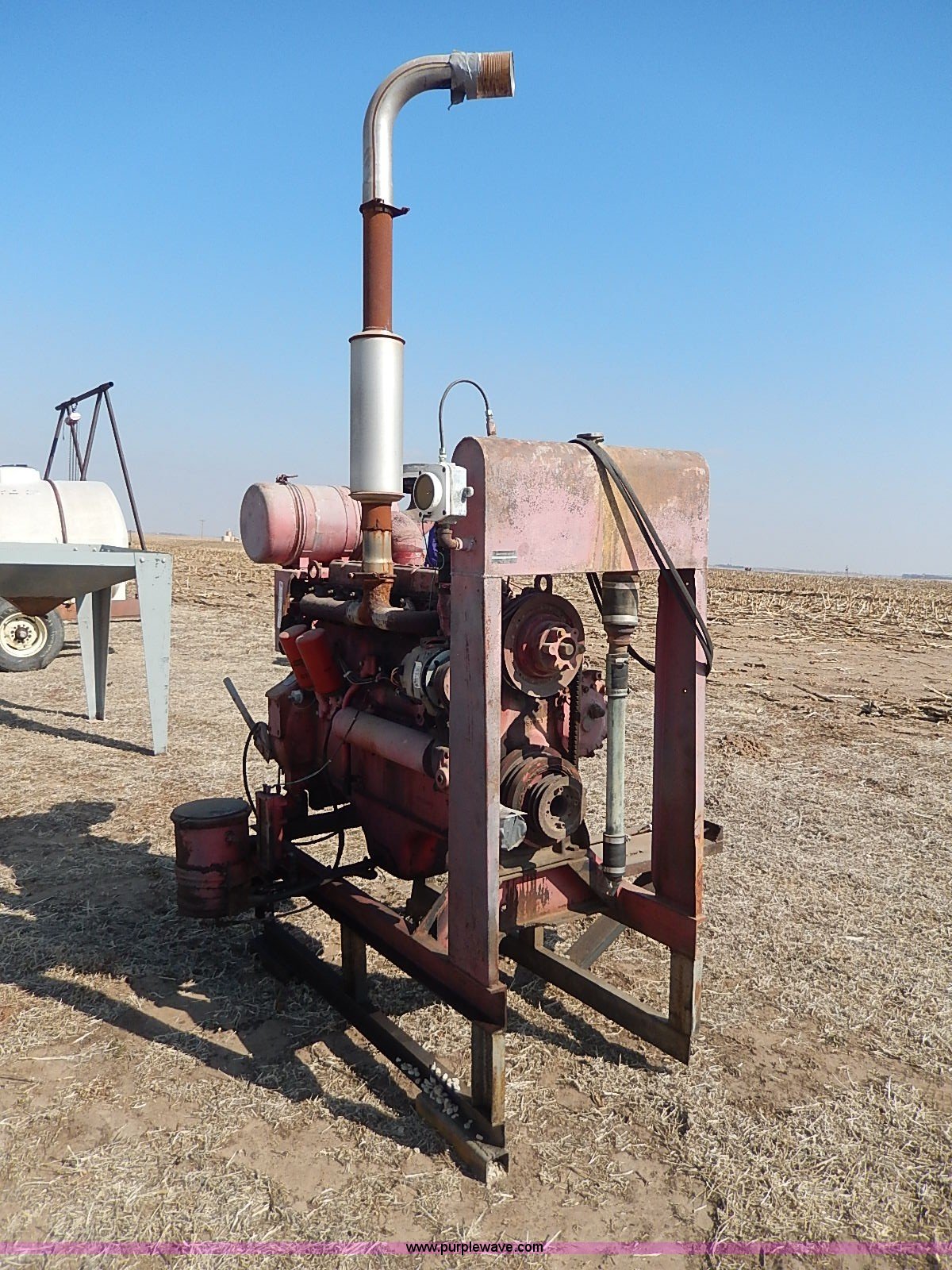 International 414 six cylinder diesel irrigation engine in Great Bend ...