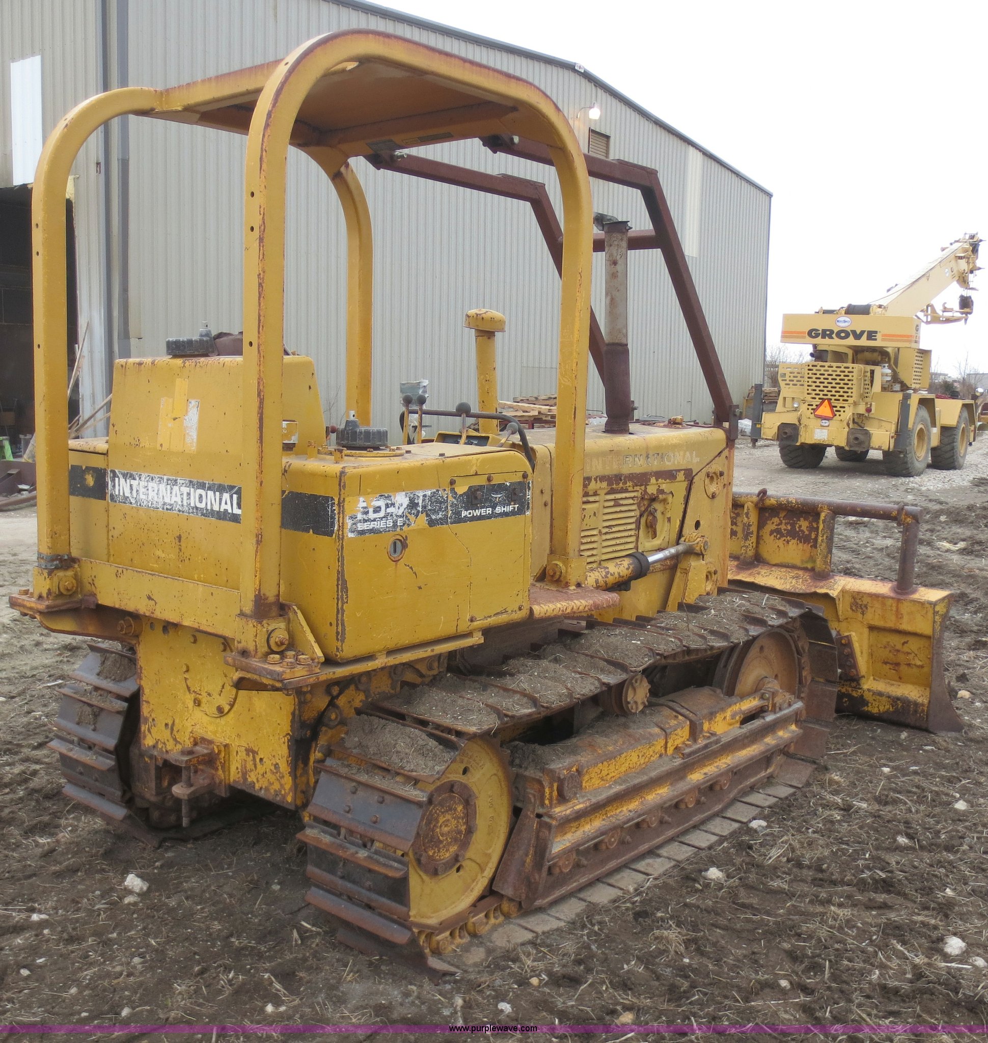 1975 International TD7E dozer in Fort Scott, KS | Item F6770 sold ...