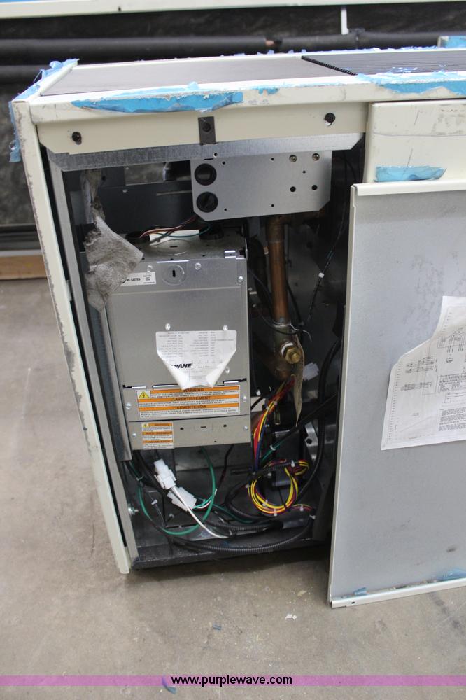 (2) Trane VUV vertical unit ventilators in Olathe, KS | Item AZ9972 ...