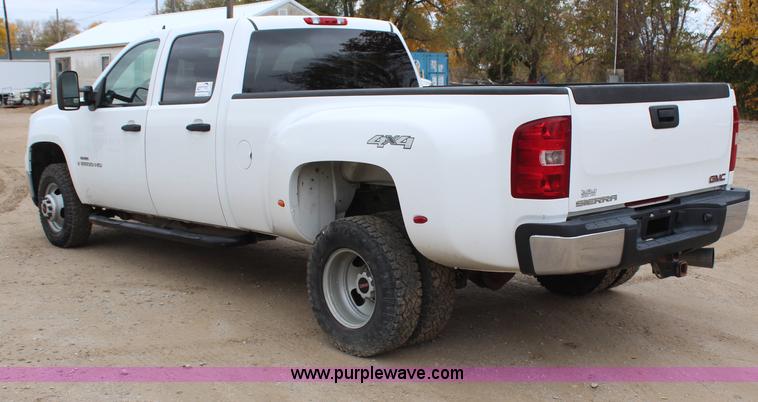 2007 GMC Sierra 3500HD SLE Crew Cab pickup truck in Lawrence , KS ...
