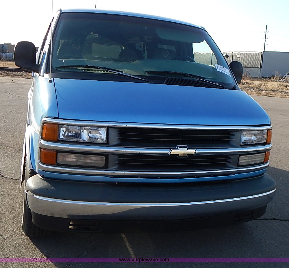 1996 Chevrolet G-Series van in Manhattan, KS | Item I9389 sold | Purple ...