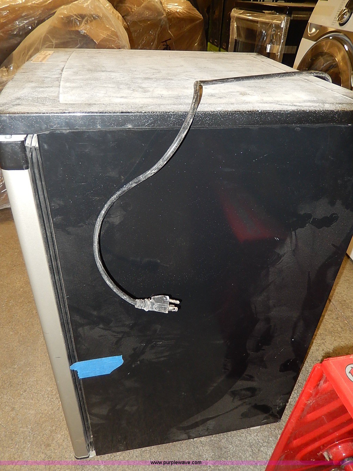 Frigidaire mini fridge in Manhattan, KS | Item AX9179 sold | Purple Wave