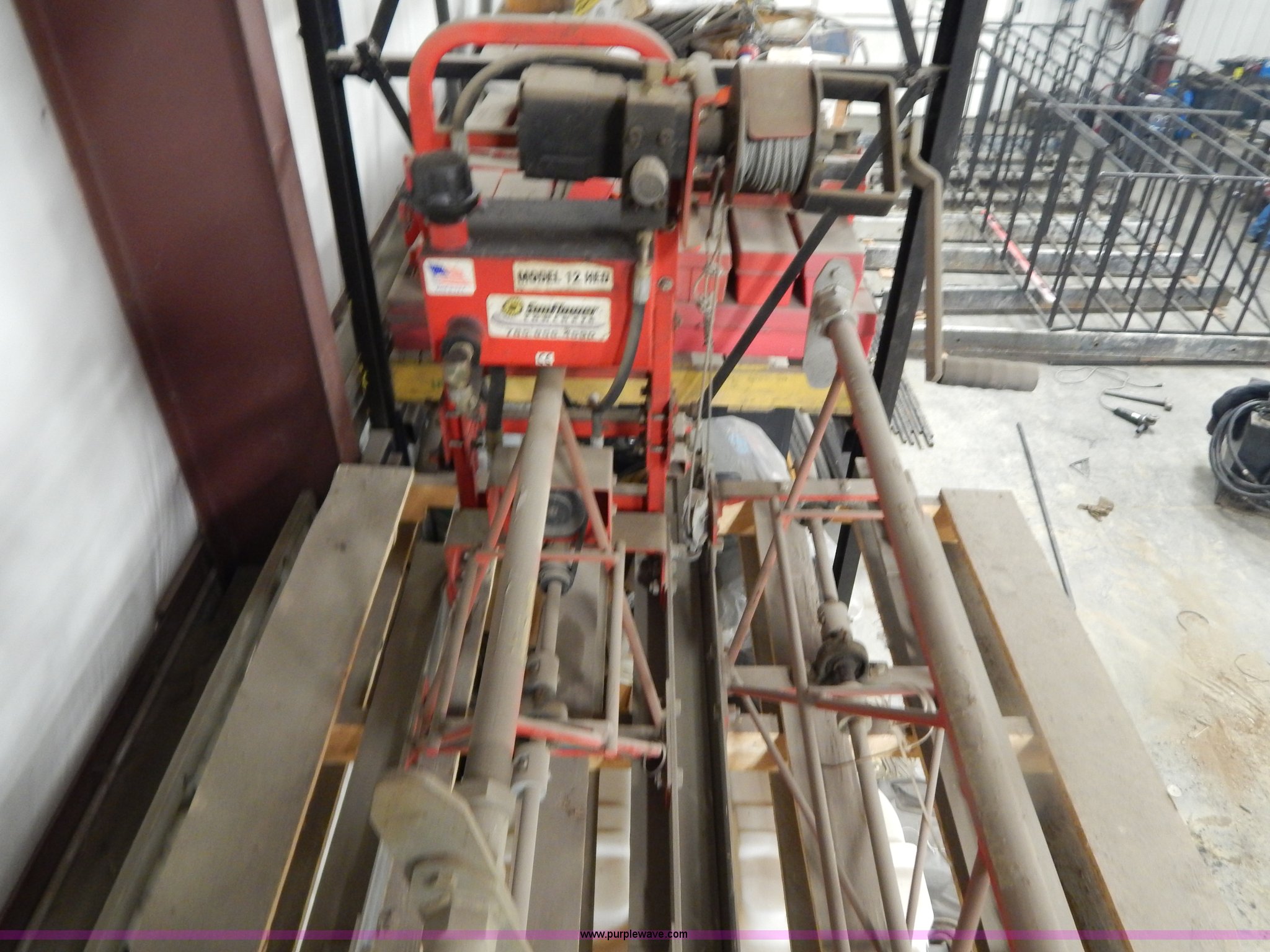 Allen Razorback 12HED concrete screed in Lawrence, KS | Item AM9442 ...