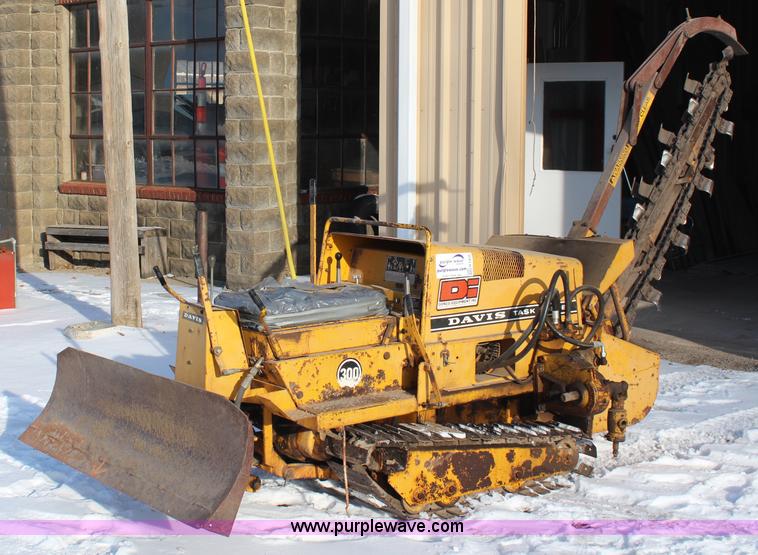 Davis Task Force 300 trencher in Perry, KS | Item H1456 sold | Purple Wave