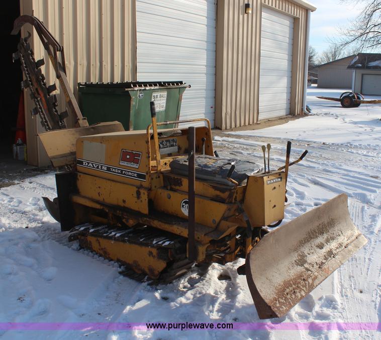 Davis Task Force 300 trencher in Perry, KS | Item H1456 sold | Purple Wave
