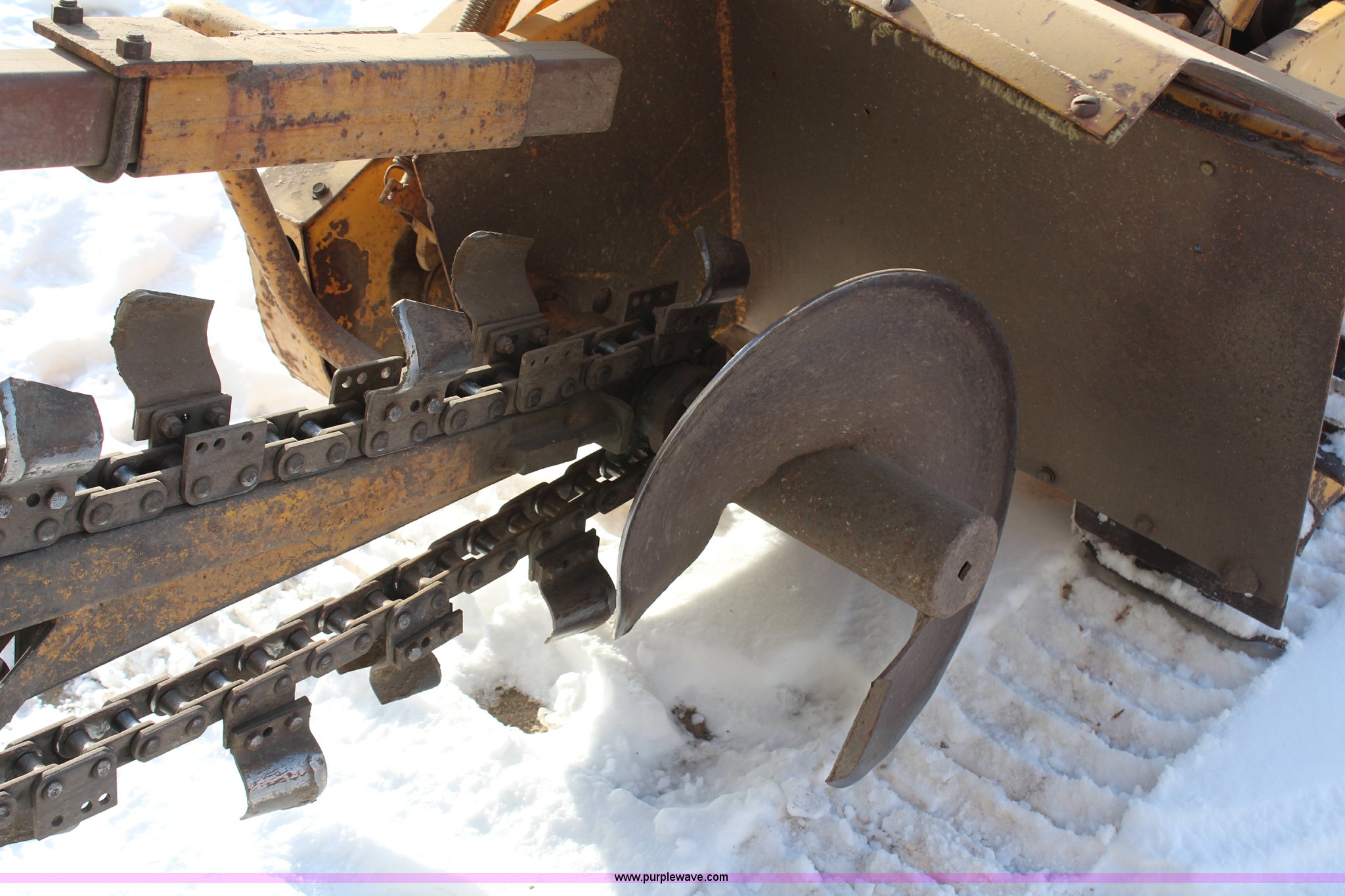 Davis Task Force 300 trencher in Perry, KS | Item H1456 sold | Purple Wave