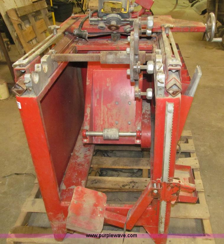 Amermac 600 tire truer and shaver machine in Long Island, KS | Item ...