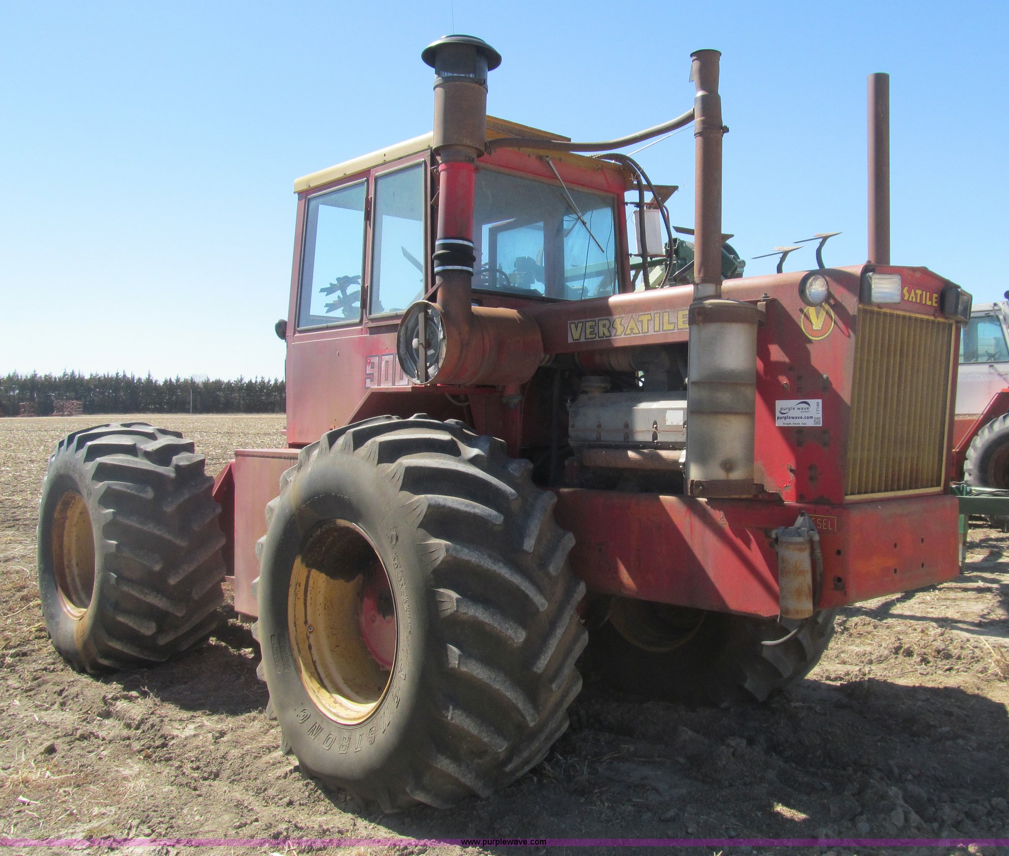 Versatile 900 4WD tractor in Portis, KS | Item I7186 sold | Purple Wave