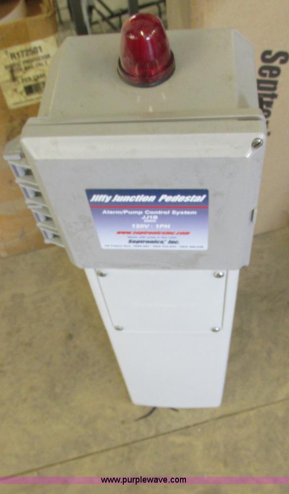 Septronics Jiffy Junction pedestal in Norwood, MN | Item E5364 sold ...