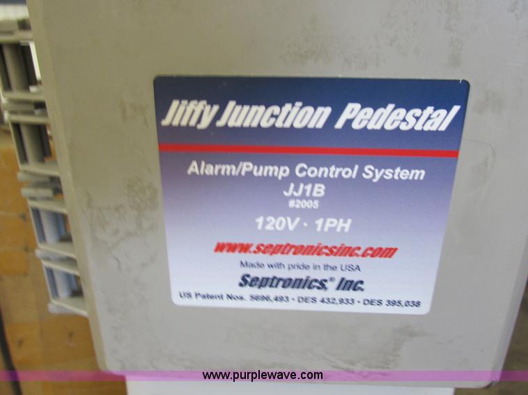 Septronics Jiffy Junction pedestal in Norwood, MN | Item E5364 sold ...