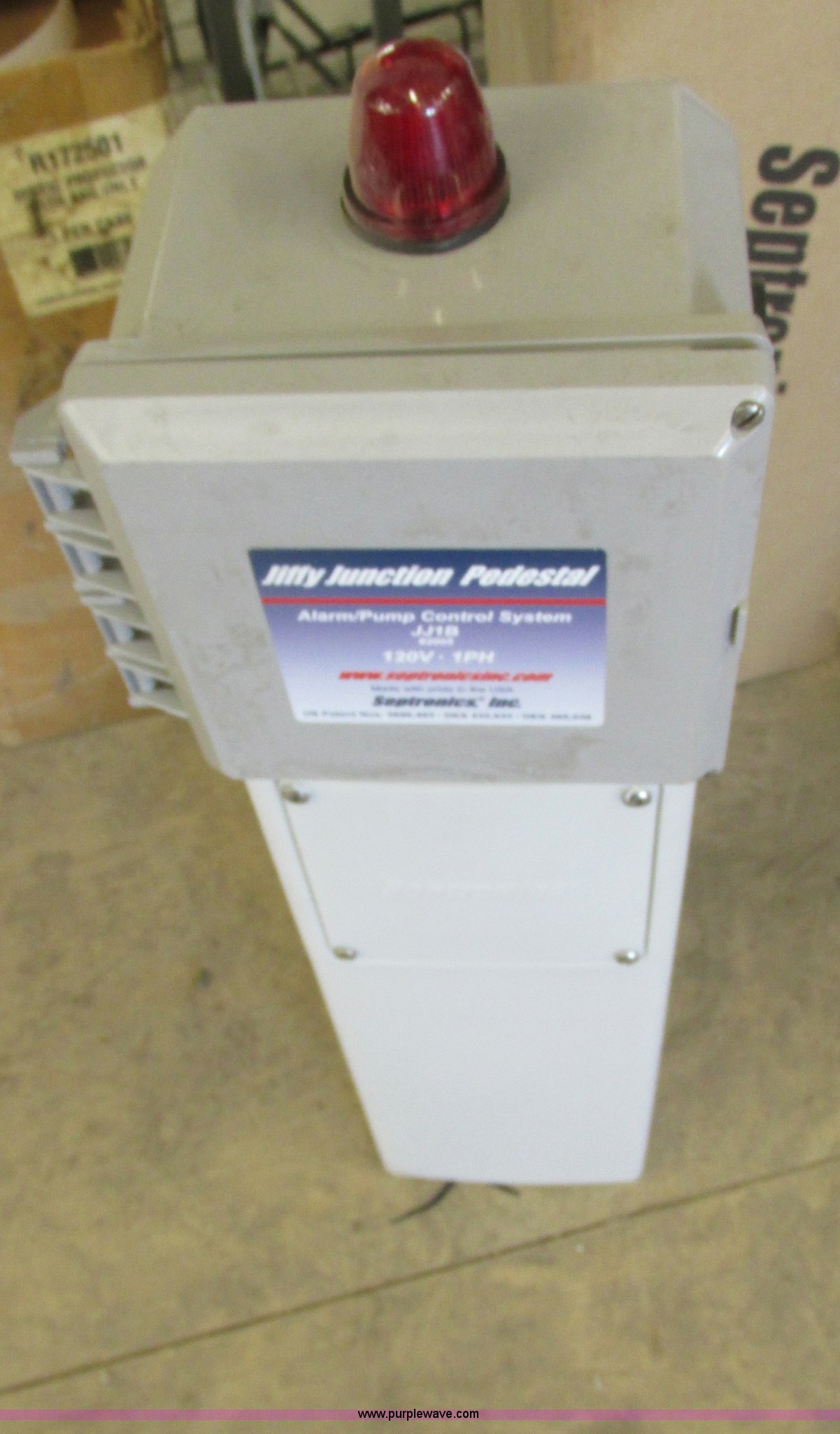 Septronics Jiffy Junction pedestal in Norwood, MN | Item E5364 sold ...
