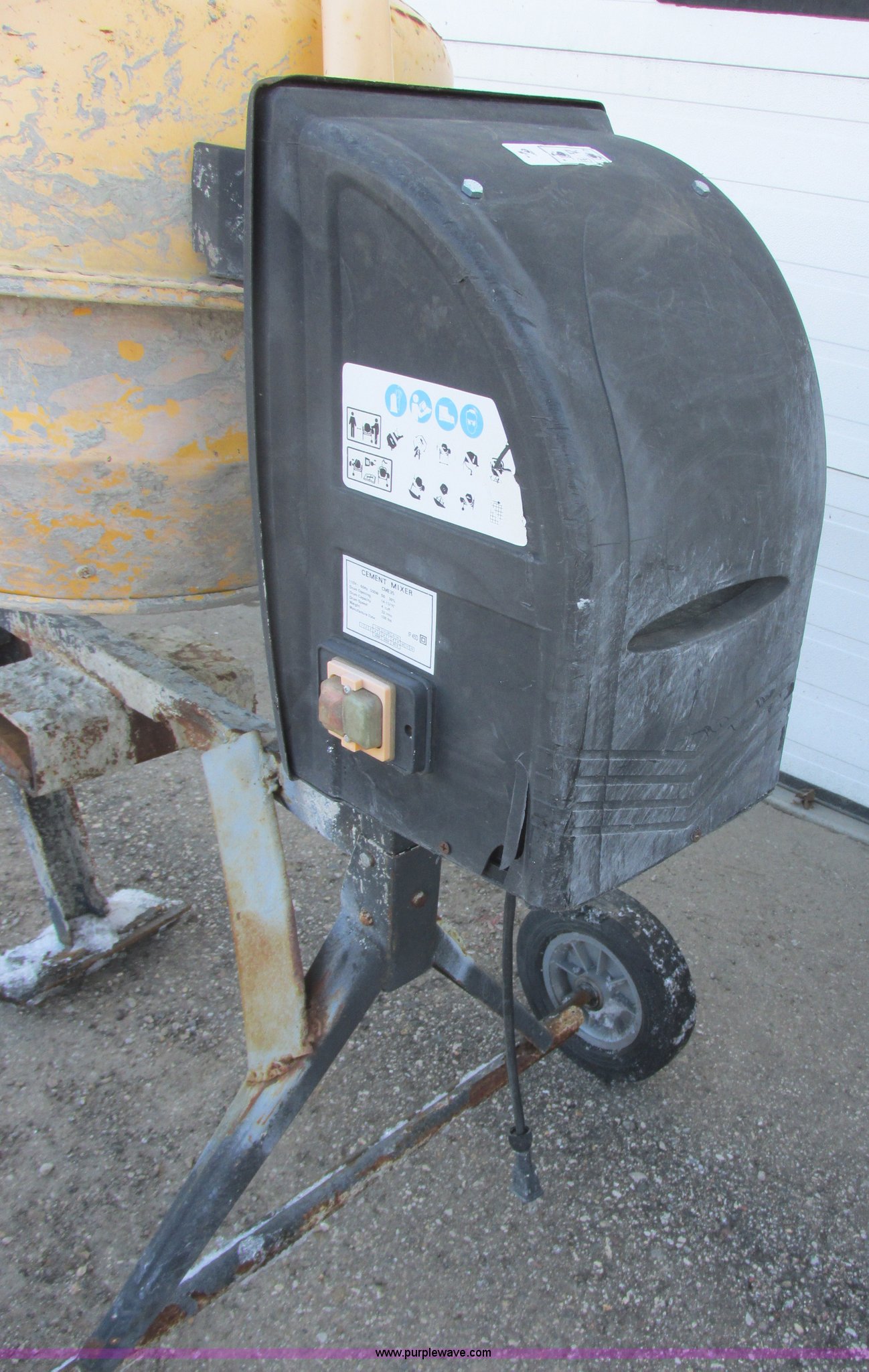 CME35 cement mixer in Norwood, MN | Item E5401 sold | Purple Wave