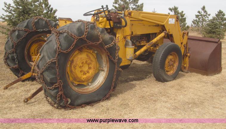 1966 Massey-Ferguson Work Bull MF204 industrial tractor with loader in ...
