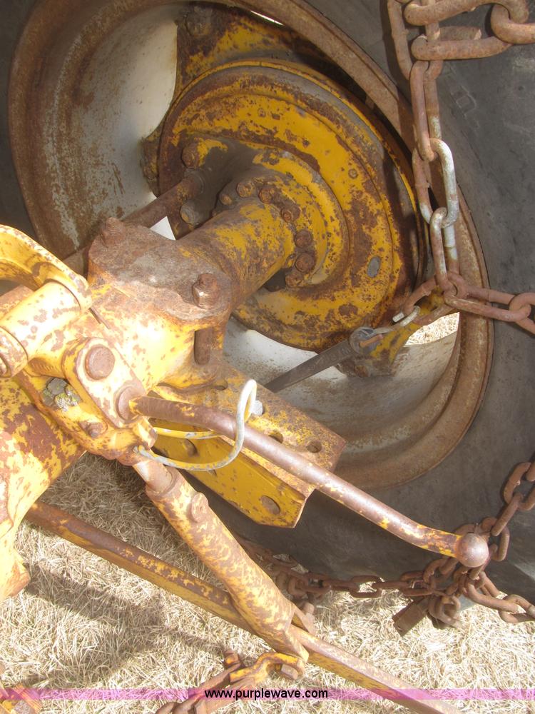 1966 Massey-Ferguson Work Bull MF204 industrial tractor with loader in ...