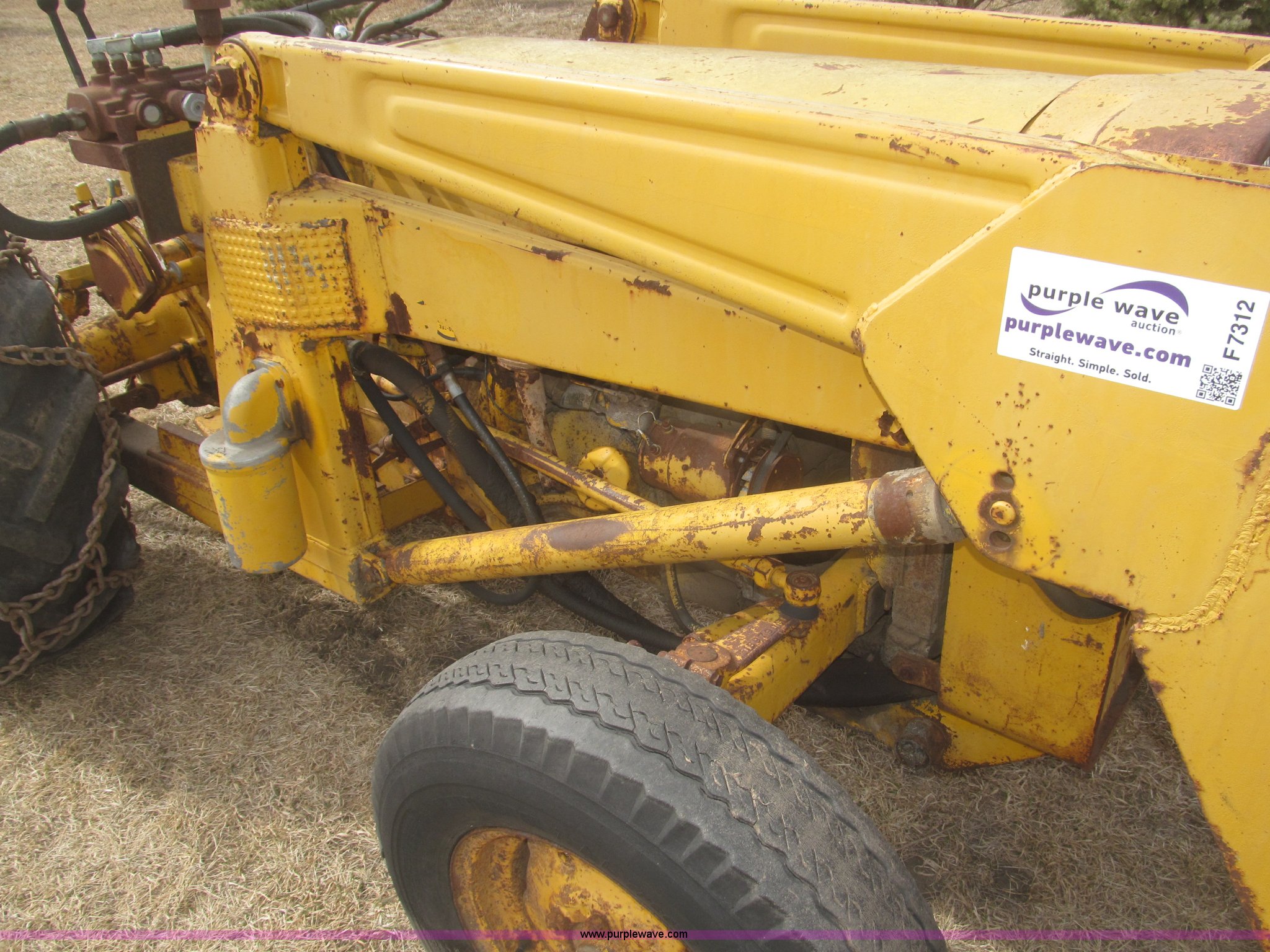 1966 Massey-Ferguson Work Bull MF204 industrial tractor with loader in ...