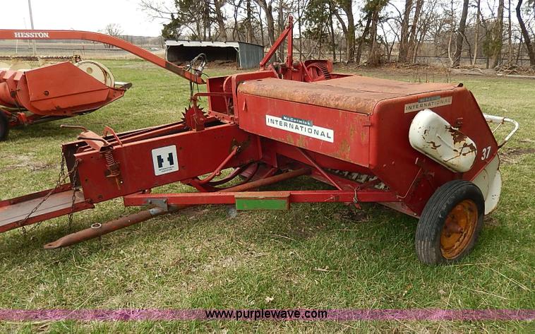 International Harvester McCormick 37 small square baler in Alma, KS ...