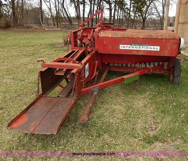 International Harvester McCormick 37 small square baler in Alma, KS ...