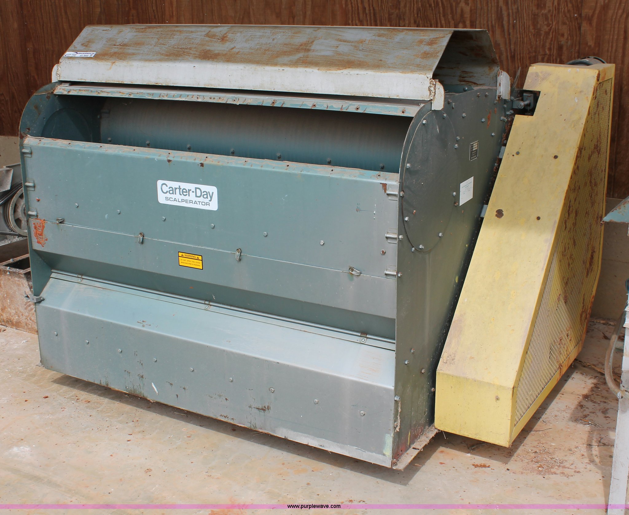 Carter-Day scalperator in Jacksonville, TX | Item AK9669 sold | Purple Wave