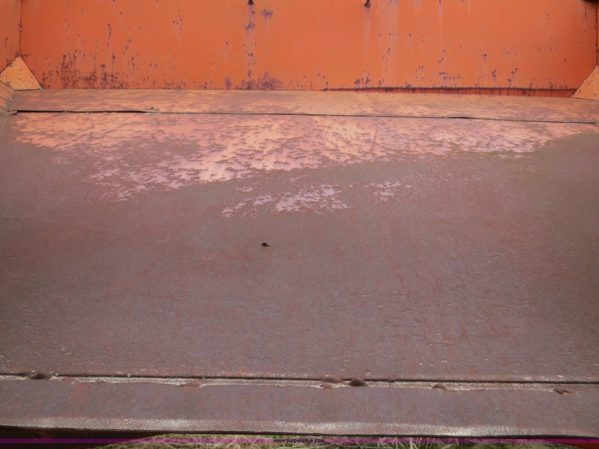 Bradford 10 ton gravity feed wagon in Galena, KS | Item F8225 sold ...