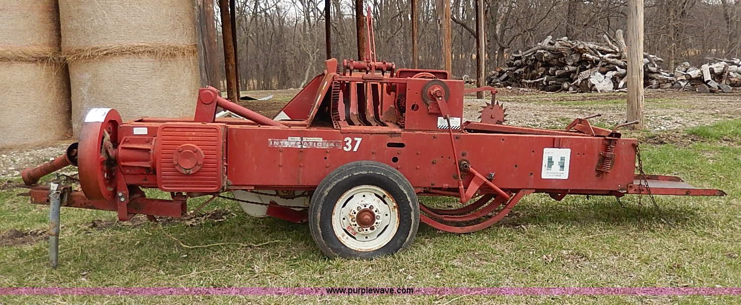 International Harvester McCormick 37 small square baler in Alma, KS ...