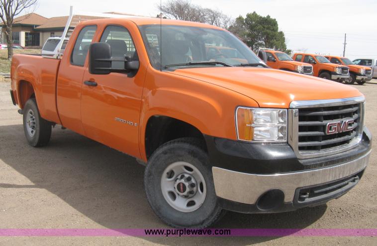 2009 GMC Sierra 2500HD Ext. Cab pickup truck in Wichita, KS | Item ...