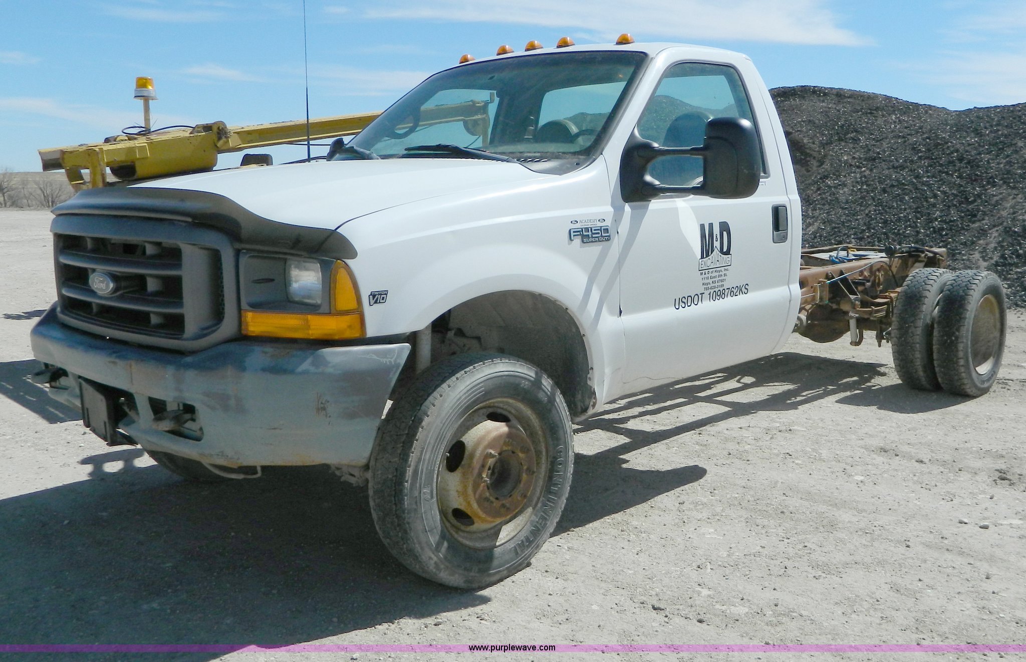 1999 Ford F450 Super Duty cab and chassis in Hays, KS | Item AD9885 ...