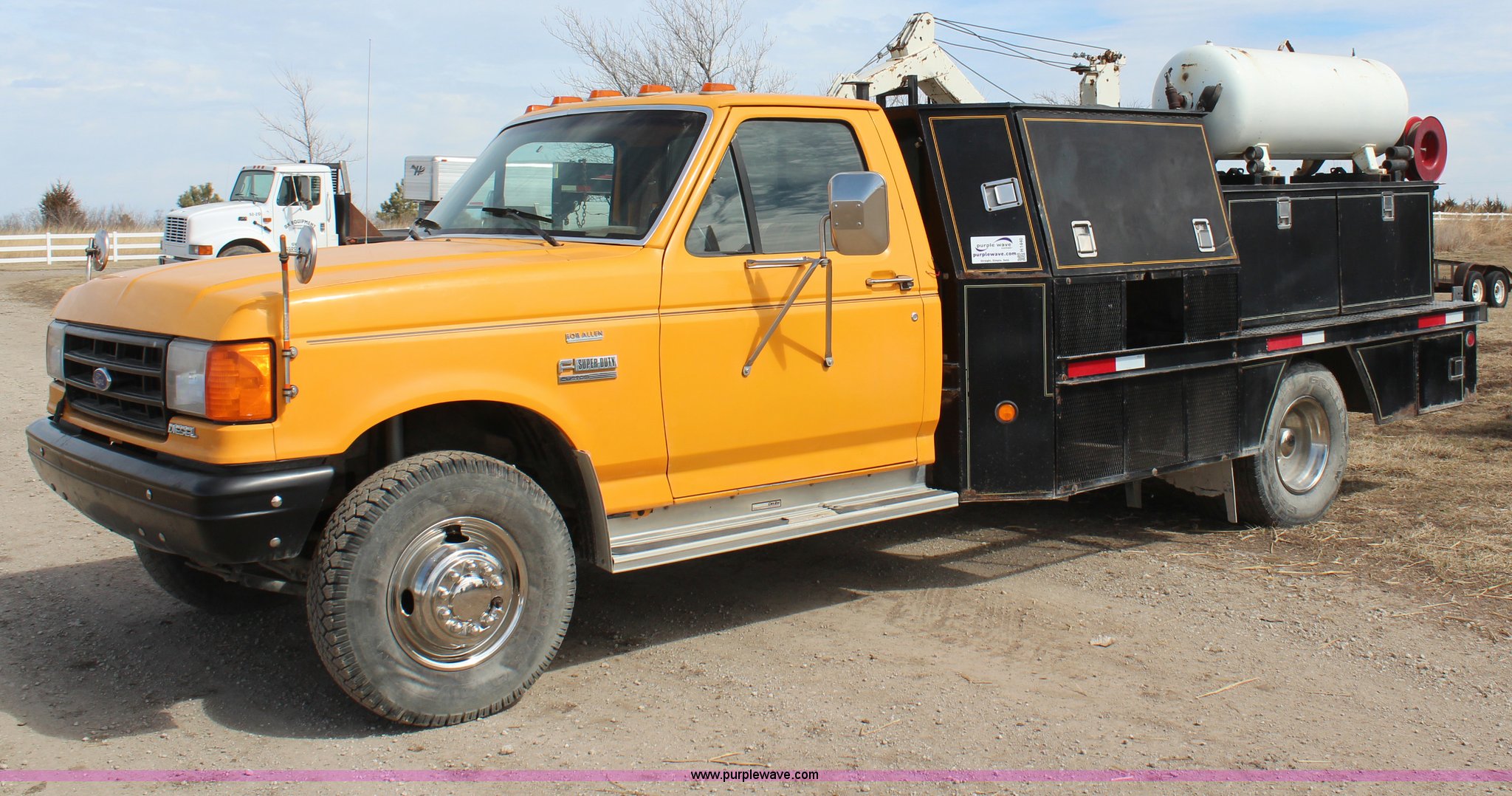 1990 Ford F450 Super Duty flatbed truck in Baldwin City, KS | Item ...