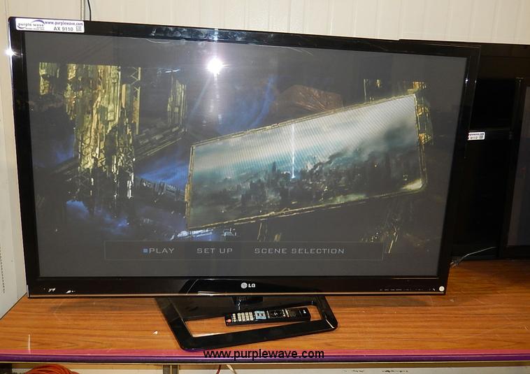 LG 50" plasma television in Manhattan, KS | Item AX9110 sold | Purple Wave
