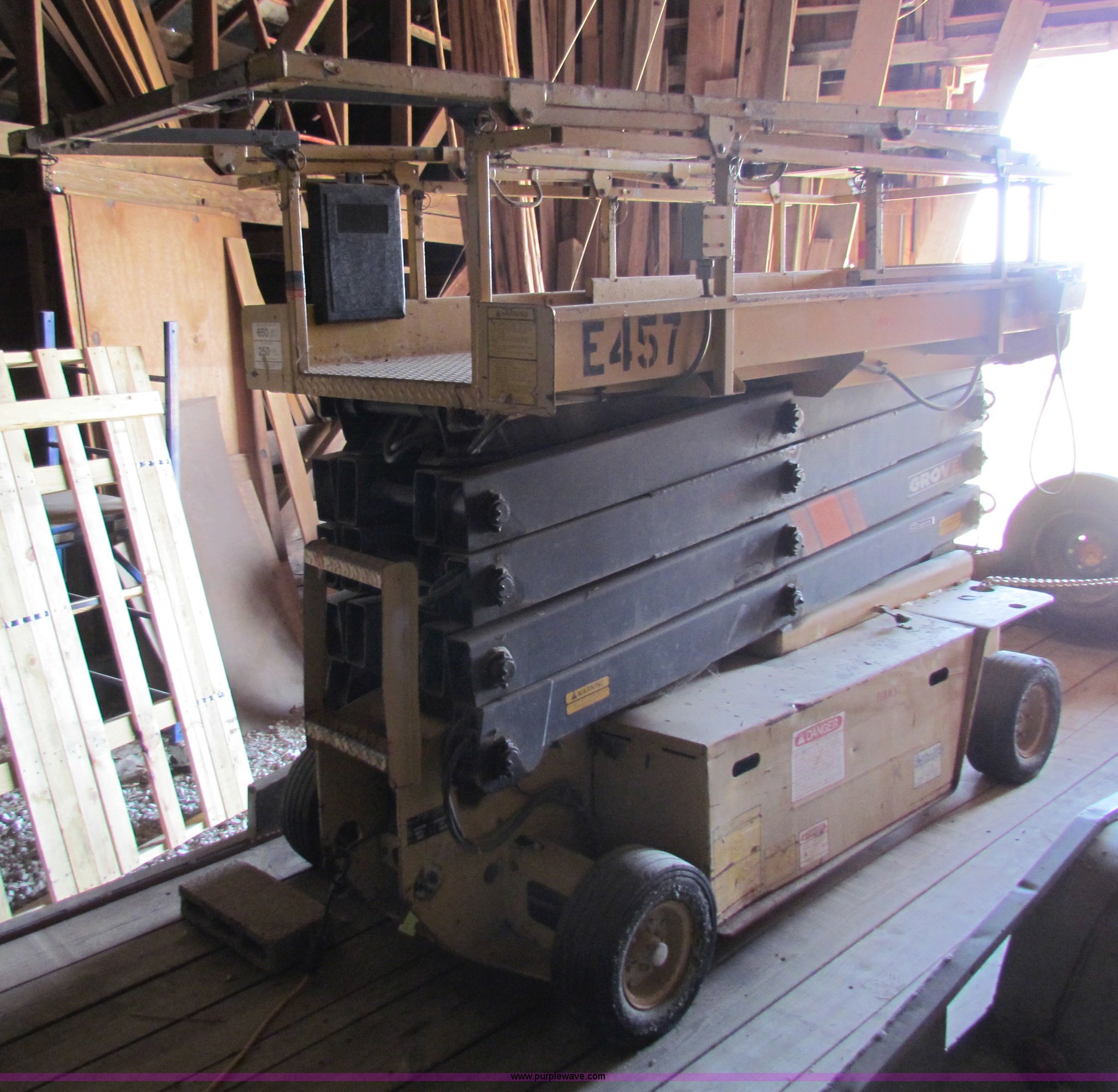 1991 Grove SM3146E electric scissor lift in Winfield, KS | Item AN9914 ...