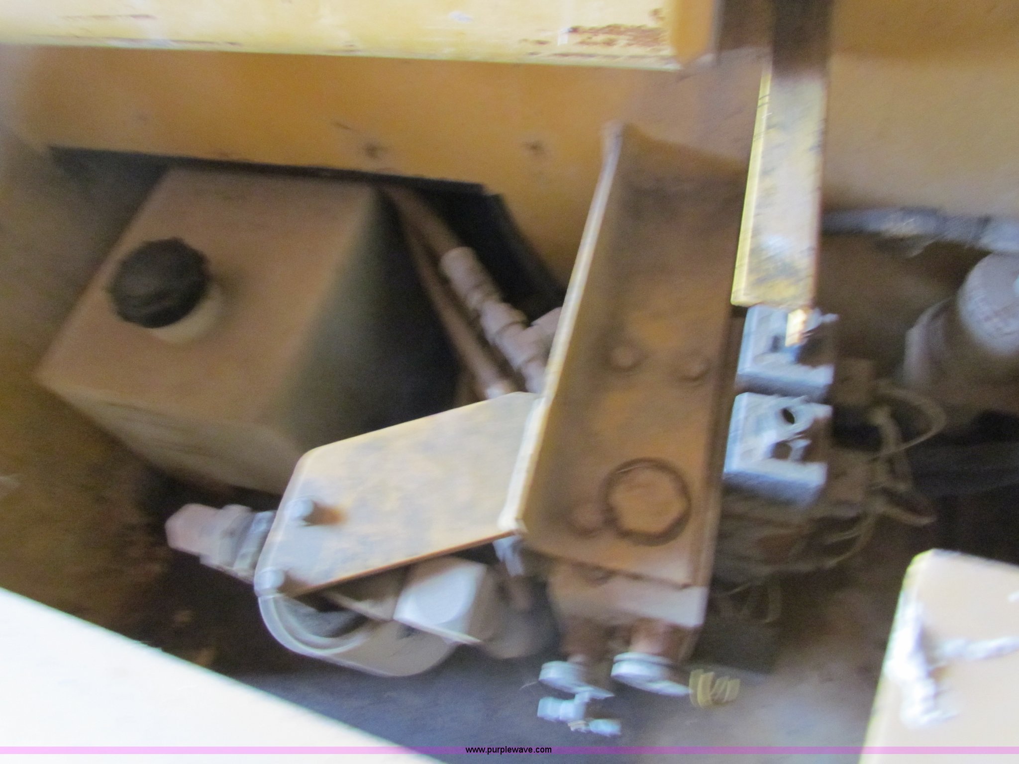 1991 Grove SM3146E electric scissor lift in Winfield, KS | Item AN9914 ...