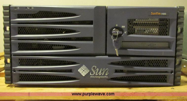 Sun Sunfire V480 server in Wichita, KS | Item AZ9736 sold | Purple Wave