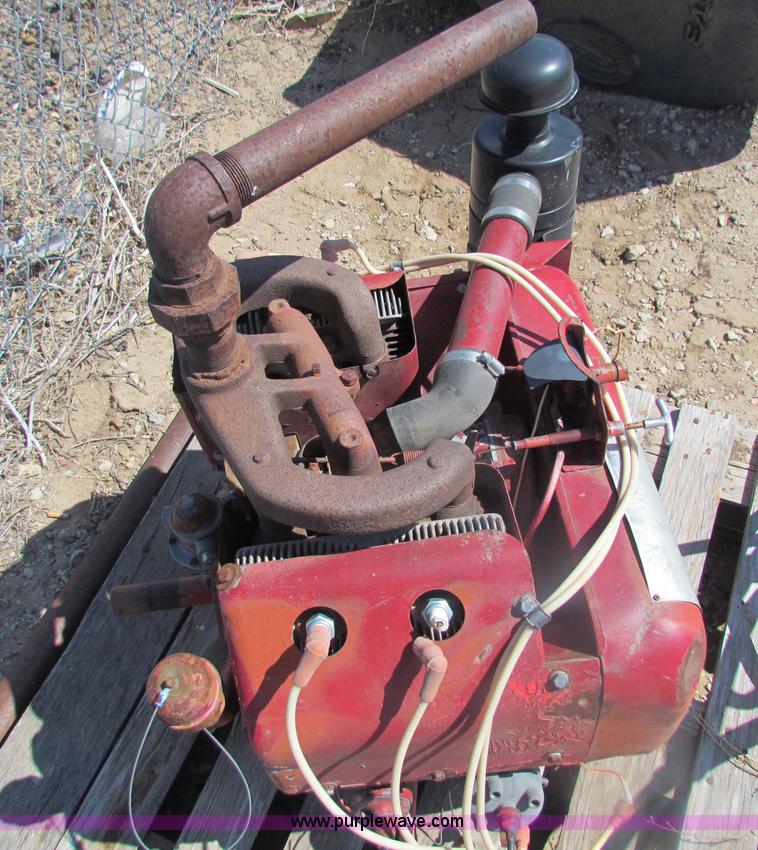 Wisconsin VH40 four cylinder gas engine in Greensburg, KS | Item H2233 ...