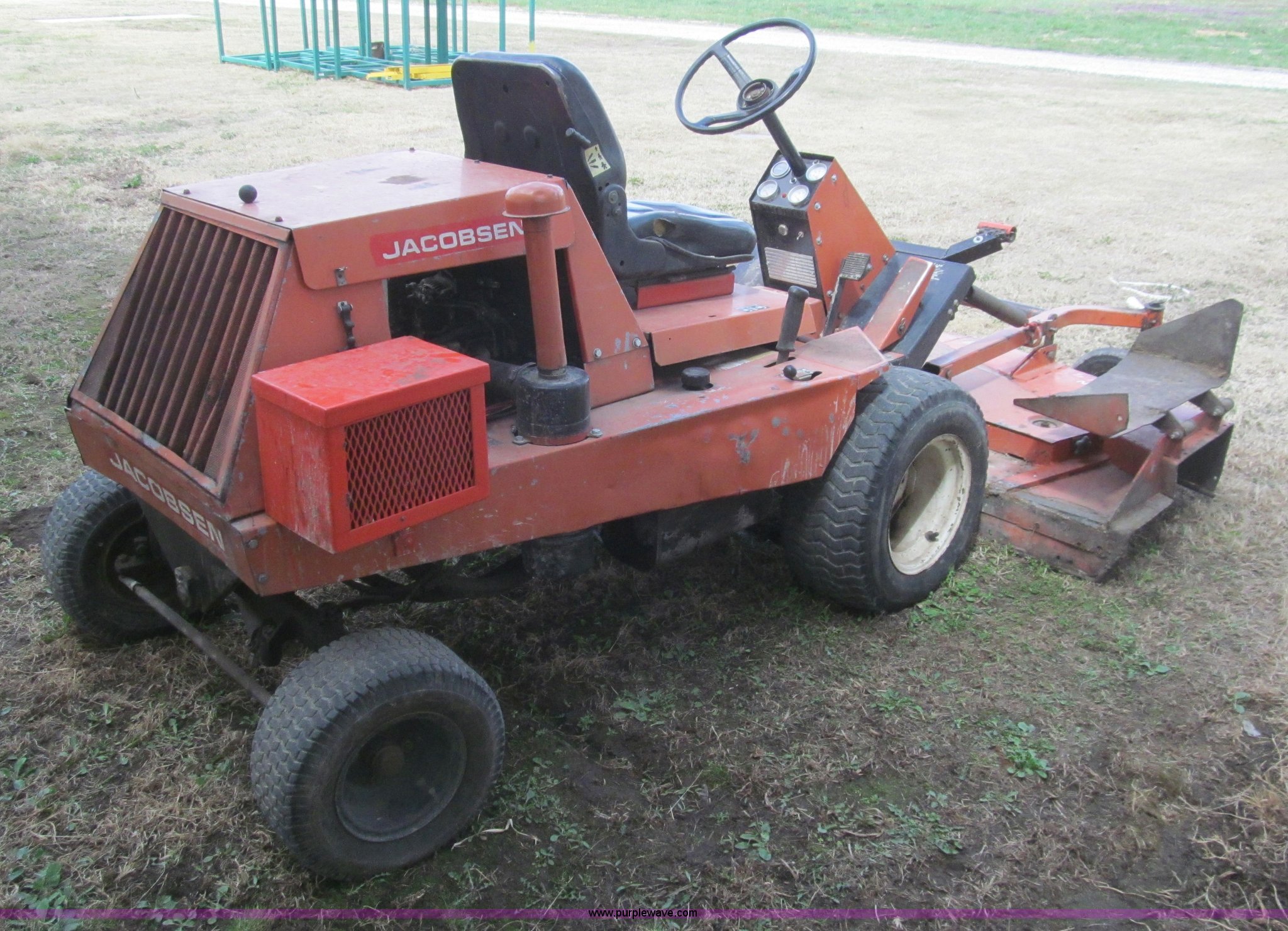 Jacobsen riding lawn mower in Hutchinson, KS | Item I7129 sold | Purple ...