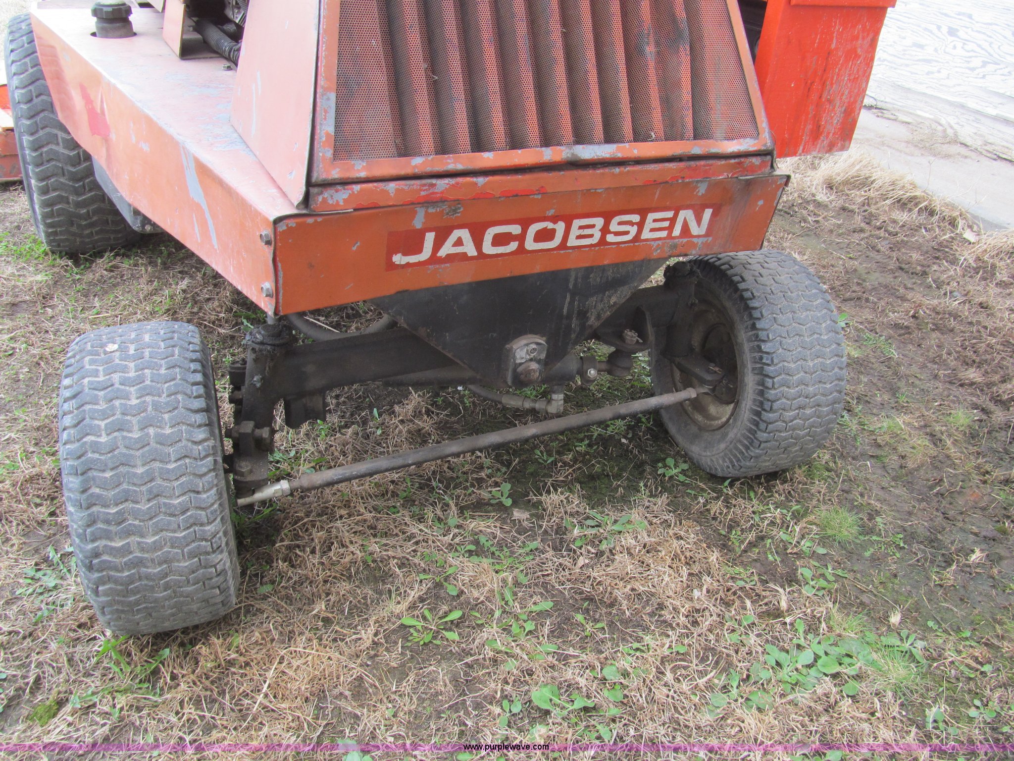 Jacobsen riding lawn mower in Hutchinson, KS | Item I7129 sold | Purple ...