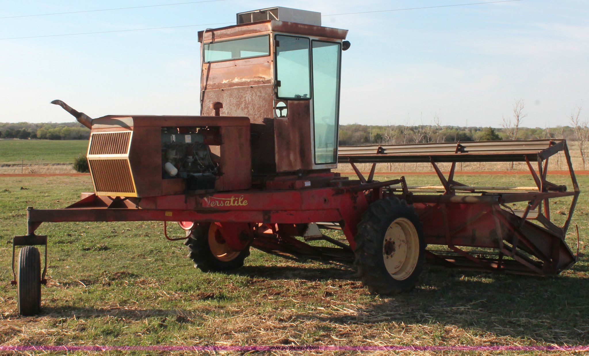 1970 Versatile 400 swather in Cashion, OK | Item H5705 sold | Purple Wave