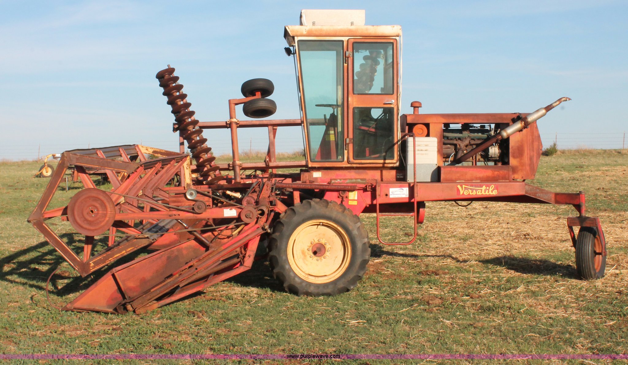 1970 Versatile 400 swather in Cashion, OK | Item H5705 sold | Purple Wave