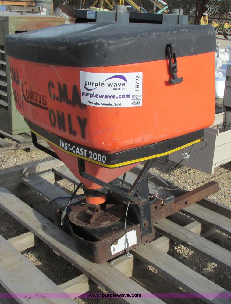 Curtis Fast-Cast 2000 spreader in Halstead, KS | Item I9722 sold ...
