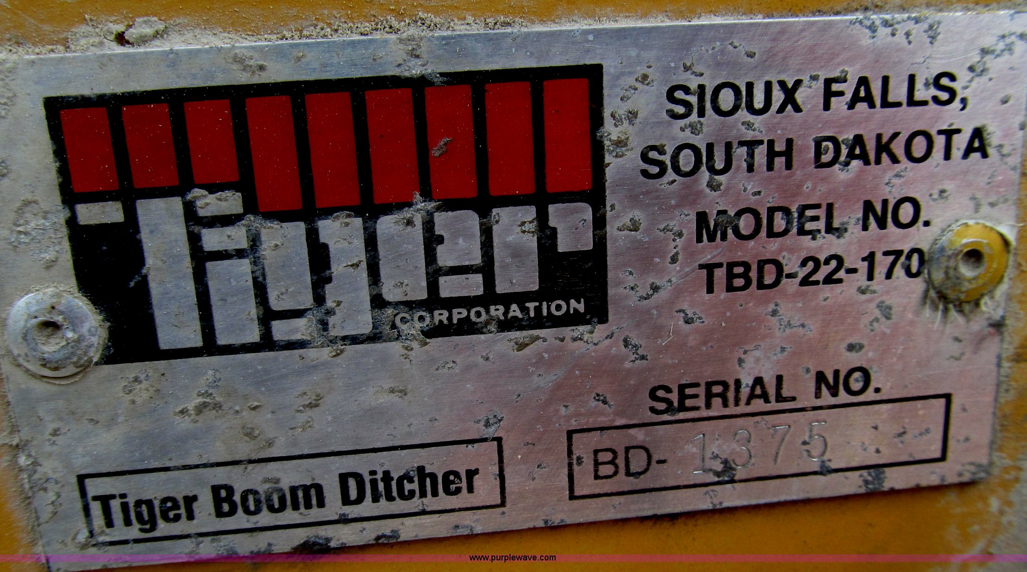 Tiger boom ditcher head in Plattsburg, MO | Item G2358 sold | Purple Wave