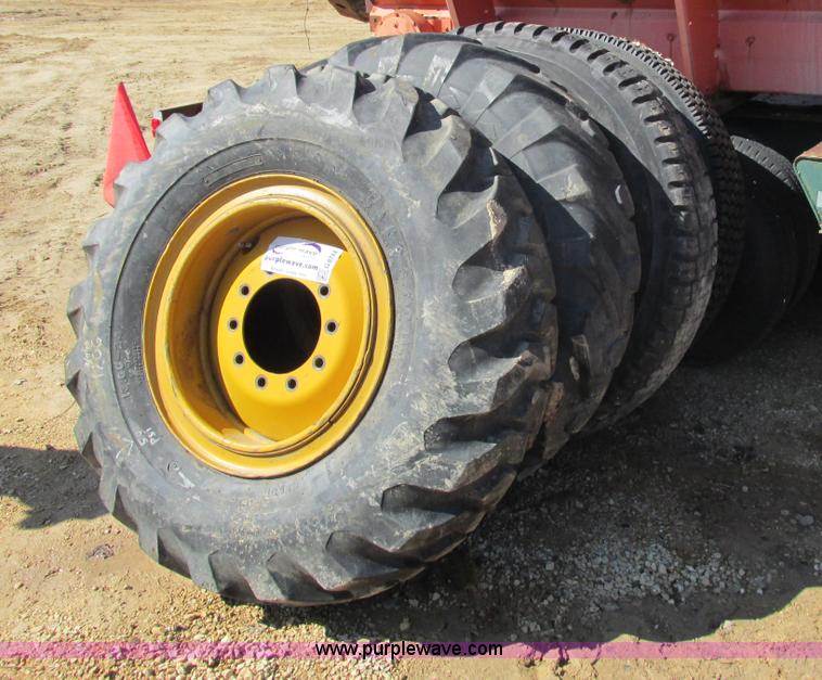 (4) motor grader tires in Houston, MN | Item G8784 sold | Purple Wave